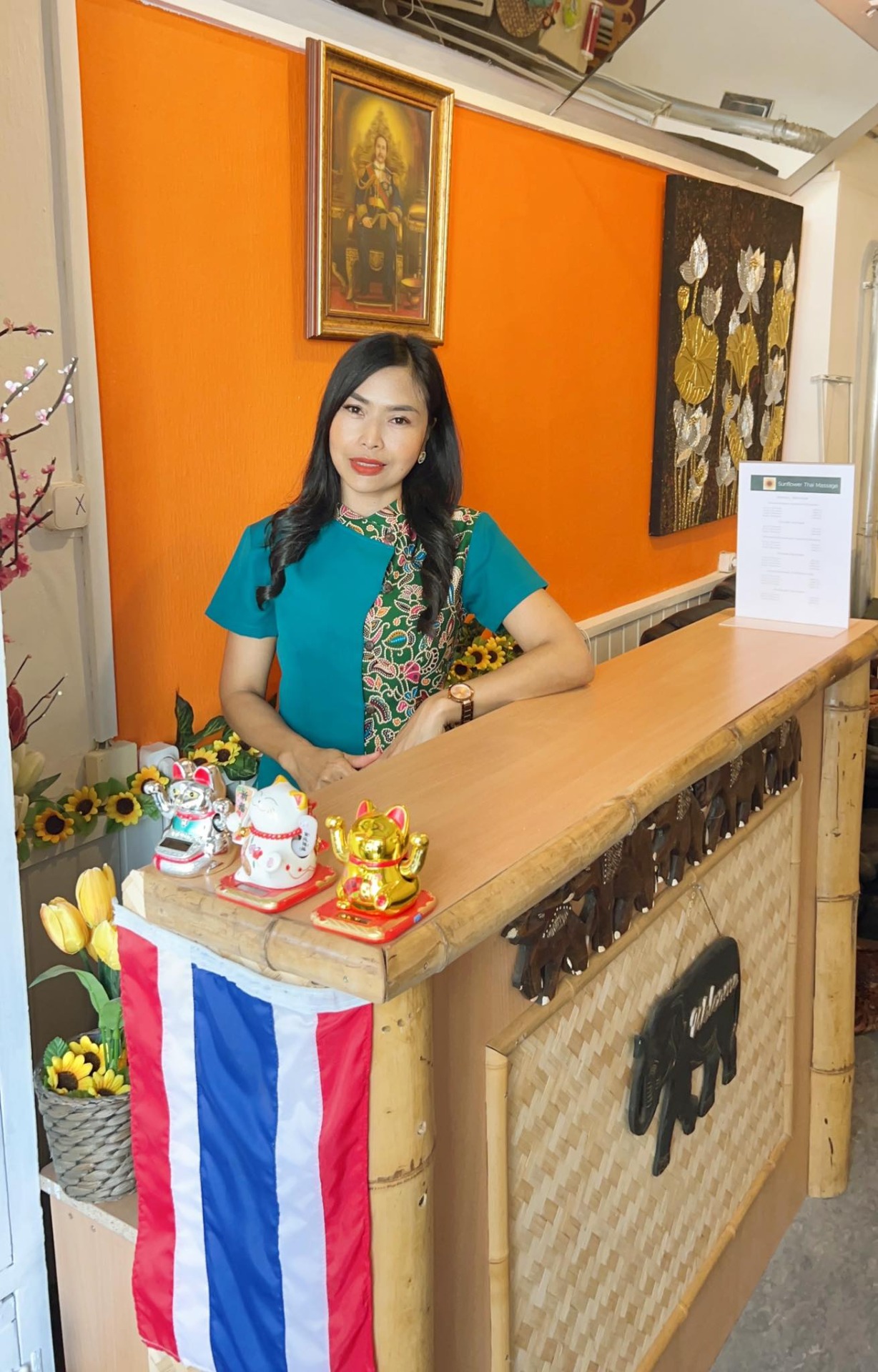 www.sunflowerthaimassage.hu